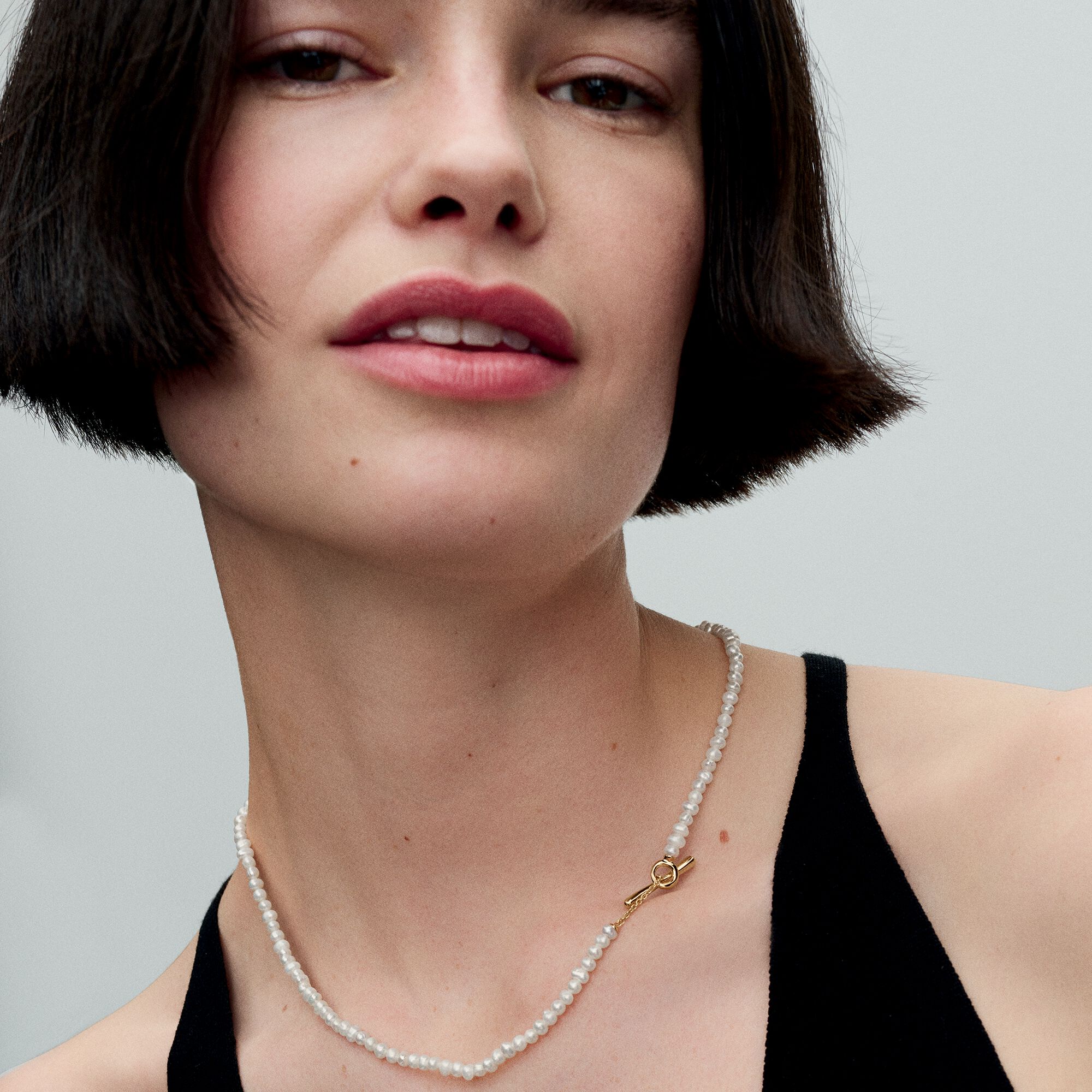 Treated Freshwater Cultured Pearls T-bar Collier Necklace | Gold plated ...